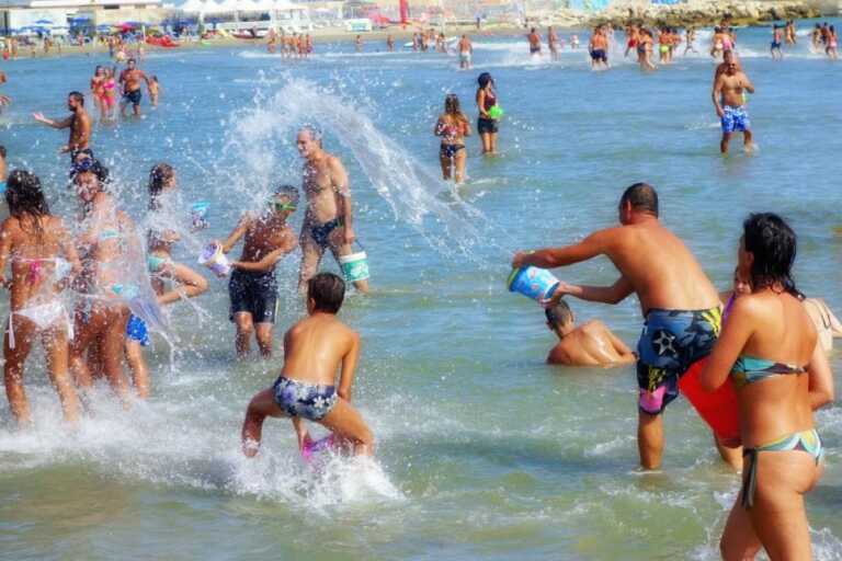 Il grande esodo di Ferragosto, 13 mln in viaggio: la Puglia tra le mete ... Il grande esodo di Ferragosto, 13 mln in viaggio: la Puglia tra le mete ...